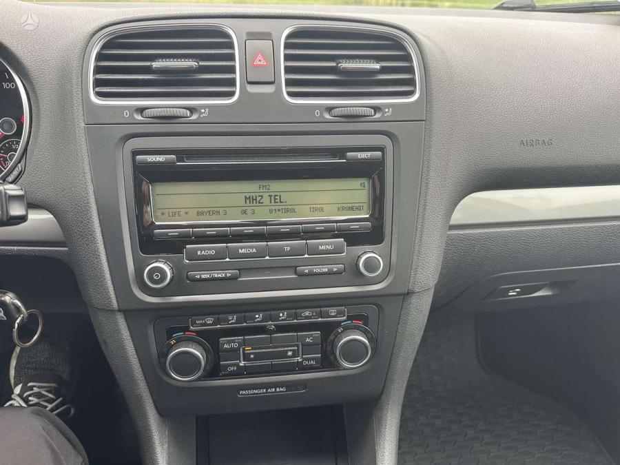 Volkswagen Golf 2011 in Marijampole, with an engine capacity of 1.60 L and mileage of 264 thousand km for 4650 €, photo 27 on AUTOMOTO.COM.LV