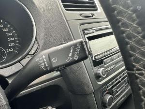 Volkswagen Golf 2011 in Marijampole, with an engine capacity of 1.60 L and mileage of 264 thousand km for 4650 €, photo 30 on AUTOMOTO.COM.LV