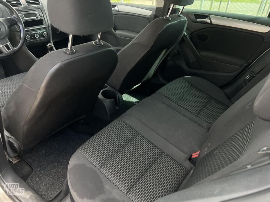 Volkswagen Golf 2011 in Kaunas, with an engine capacity of 1.60 L and mileage of 382 thousand km for 1650 €, photo 18 on AUTOMOTO.COM.LV