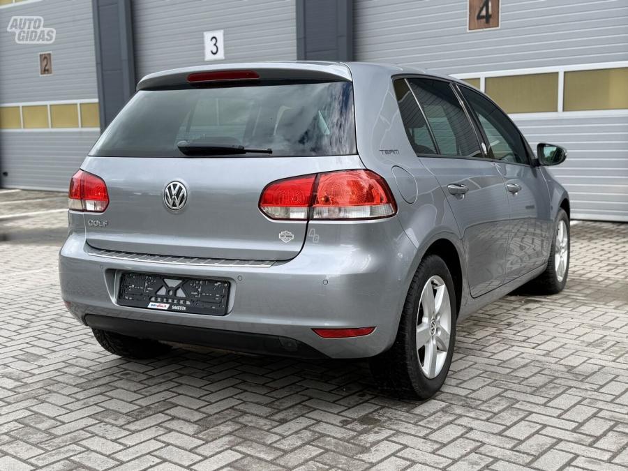 Volkswagen Golf 2011 in Kretinga, with an engine capacity of 1.20 L and mileage of 224 thousand km for 4350 €, photo 7 on AUTOMOTO.COM.LV