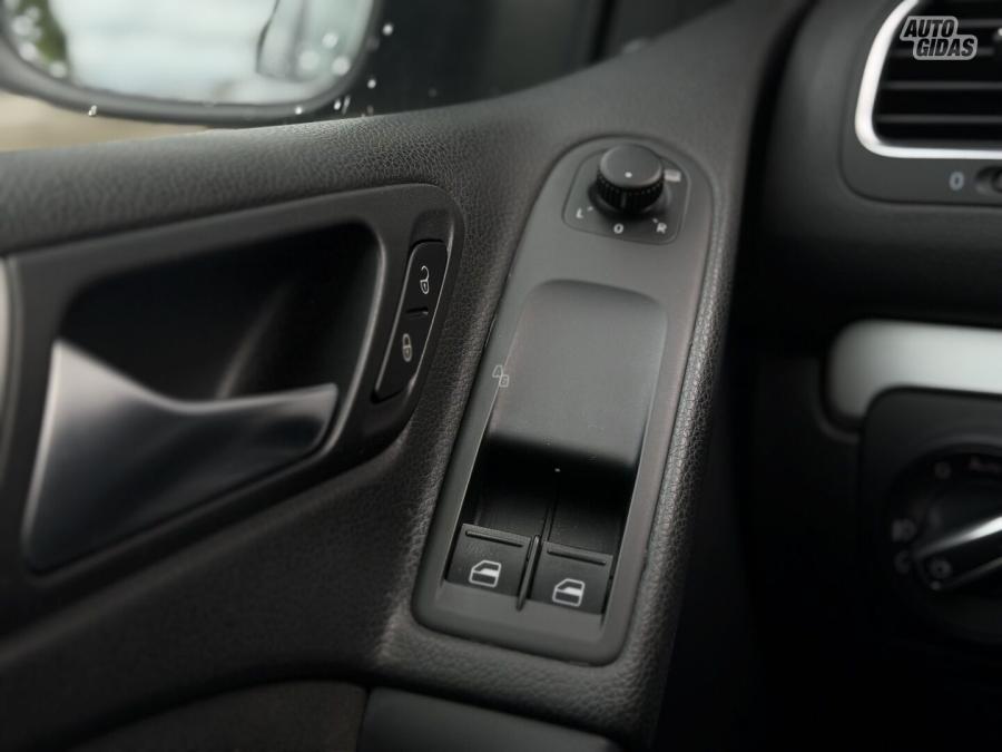 Volkswagen Golf 2011 in Kretinga, with an engine capacity of 1.20 L and mileage of 224 thousand km for 4350 €, photo 18 on AUTOMOTO.COM.LV
