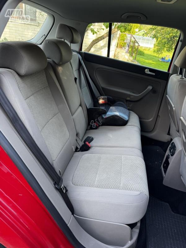Volkswagen Golf 2011 Šauļi, ar dzinēja tilpumu 1.60 L un nobraukumu 300 tūkst. km par 3300 €, foto 7 vietnē AUTOMOTO.COM.LV