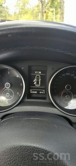 Volkswagen Golf 2011 in Daugavpils, with an engine capacity of 1.60 L and mileage of 269 thousand km for 4300 €, photo 3 on AUTOMOTO.COM.LV