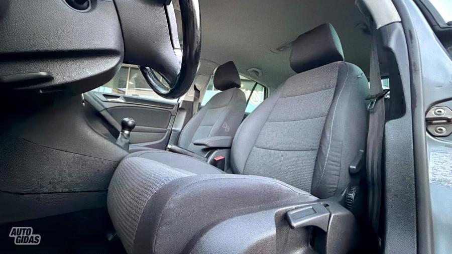 Volkswagen Golf 2011 Kauņa, ar dzinēja tilpumu 1.60 L un nobraukumu 284 tūkst. km par 5100 €, foto 16 vietnē AUTOMOTO.COM.LV