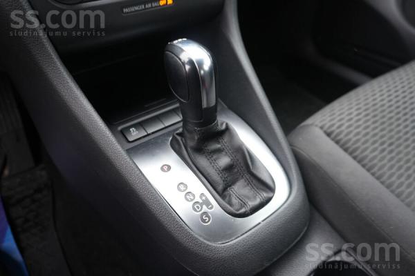 Volkswagen Golf 2012 in Riga, with an engine capacity of 1.20 L and mileage of 0 thousand km for 6400 €, photo 7 on AUTOMOTO.COM.LV