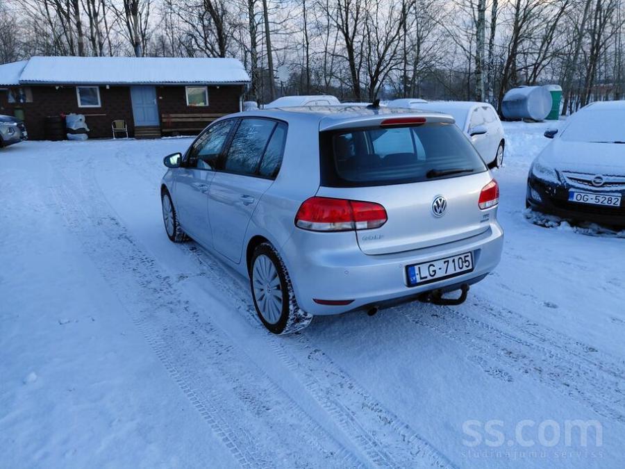 Volkswagen Golf 2012 in Talsi, with an engine capacity of 1.60 L and mileage of 252 thousand km for 3600 €, photo 6 on AUTOMOTO.COM.LV