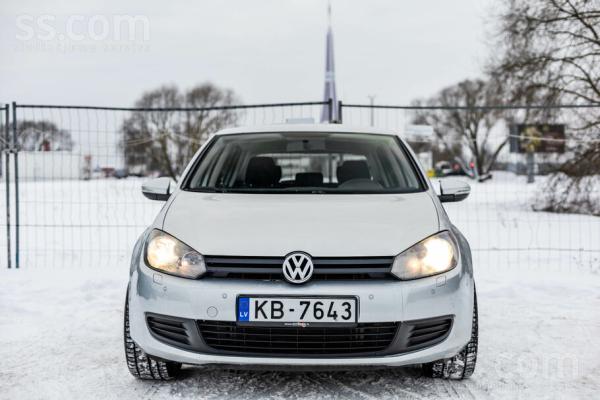 Volkswagen Golf 2012 in Riga, with an engine capacity of 1.40 L and mileage of 179 thousand km for 4990 €, photo 2 on AUTOMOTO.COM.LV