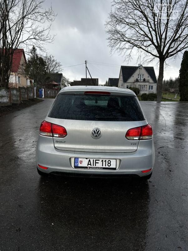 Volkswagen Golf 2012 Viļņa, ar dzinēja tilpumu 1.60 L un nobraukumu 400 tūkst. km par 2800 €, foto 4 vietnē AUTOMOTO.COM.LV