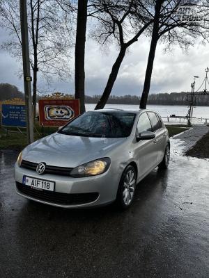 Volkswagen Golf 2012 in Vilnius, with an engine capacity of 1.60 L and mileage of 400 thousand km for 2800 €, photo 8 on AUTOMOTO.COM.LV
