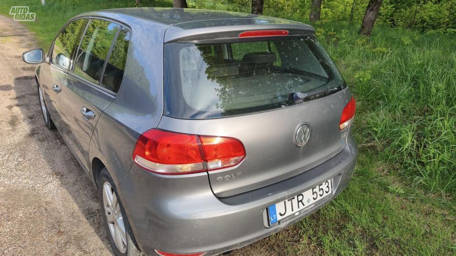 Volkswagen Golf 2012 in Vilnius, with an engine capacity of 1.60 L and mileage of 178 thousand km for 3600 €, photo 3 on AUTOMOTO.COM.LV