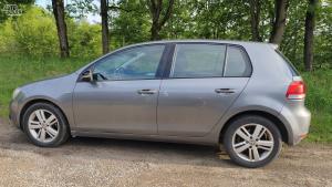 Volkswagen Golf 2012 in Vilnius, with an engine capacity of 1.60 L and mileage of 178 thousand km for 3600 €, photo 4 on AUTOMOTO.COM.LV