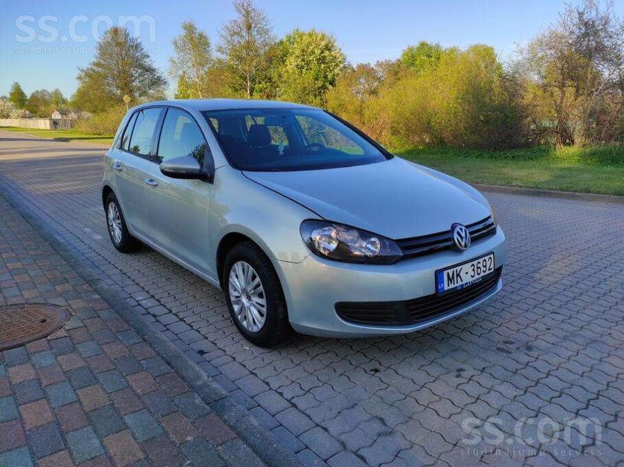 Volkswagen Golf 2012 in Ventspils, with an engine capacity of 1.20 L and mileage of 318 thousand km for 3200 €, photo 3 on AUTOMOTO.COM.LV