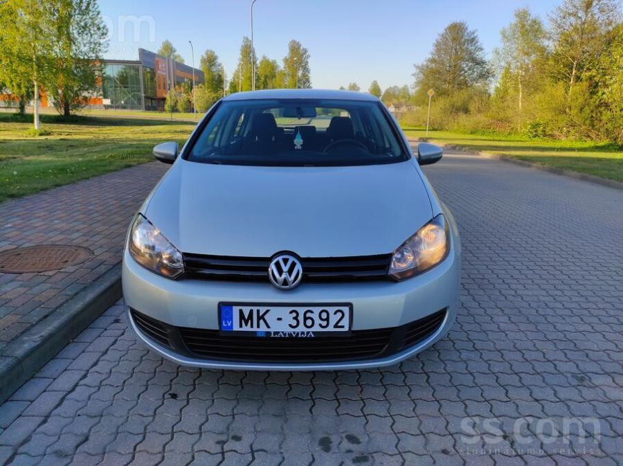 Volkswagen Golf 2012 in Ventspils, with an engine capacity of 1.20 L and mileage of 318 thousand km for 3200 €, photo 4 on AUTOMOTO.COM.LV