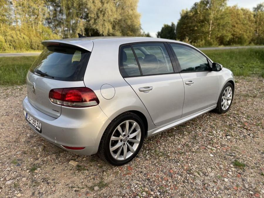 Volkswagen Golf 2012 Cēsis, ar dzinēja tilpumu 1.60 L un nobraukumu 277 tūkst. km par 4800 €, foto 5 vietnē AUTOMOTO.COM.LV