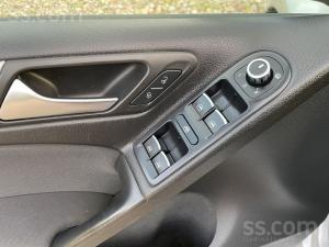 Volkswagen Golf 2012 Cēsis, ar dzinēja tilpumu 1.60 L un nobraukumu 277 tūkst. km par 4800 €, foto 7 vietnē AUTOMOTO.COM.LV