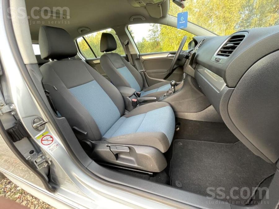 Volkswagen Golf 2012 Cēsis, ar dzinēja tilpumu 1.60 L un nobraukumu 277 tūkst. km par 4800 €, foto 12 vietnē AUTOMOTO.COM.LV