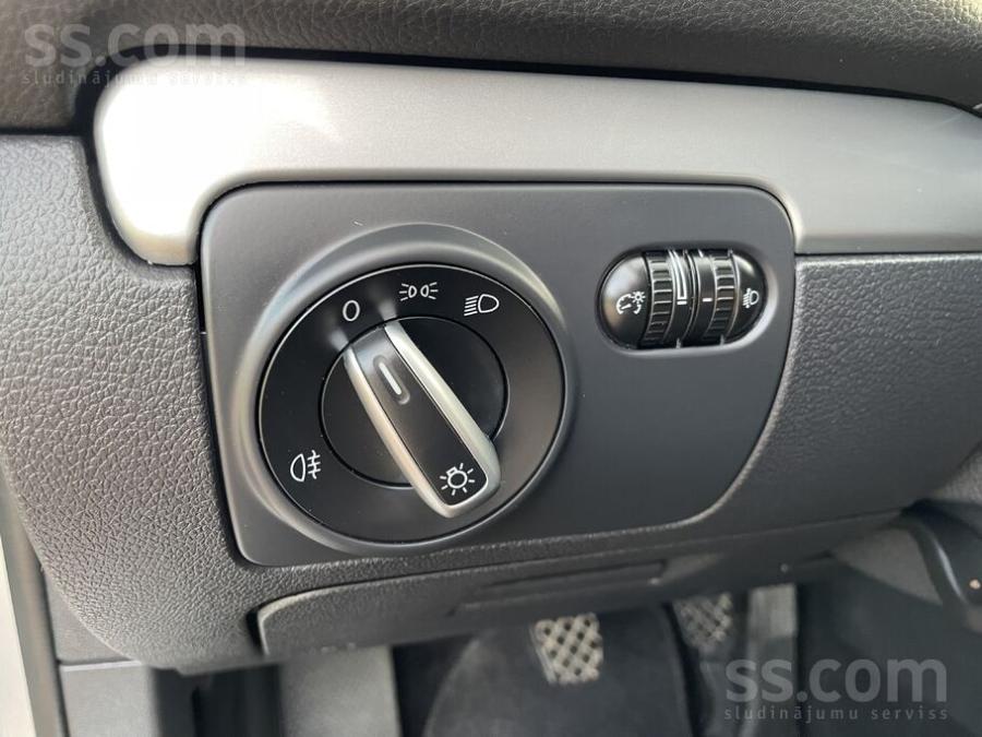 Volkswagen Golf 2012 Cēsis, ar dzinēja tilpumu 1.60 L un nobraukumu 277 tūkst. km par 4800 €, foto 15 vietnē AUTOMOTO.COM.LV