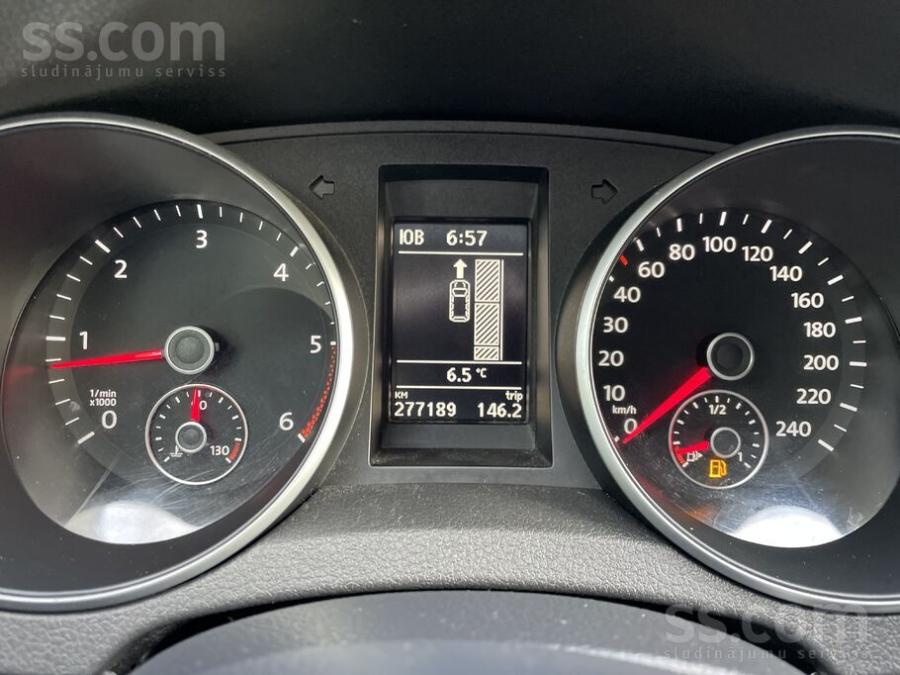 Volkswagen Golf 2012 Cēsis, ar dzinēja tilpumu 1.60 L un nobraukumu 277 tūkst. km par 4800 €, foto 21 vietnē AUTOMOTO.COM.LV