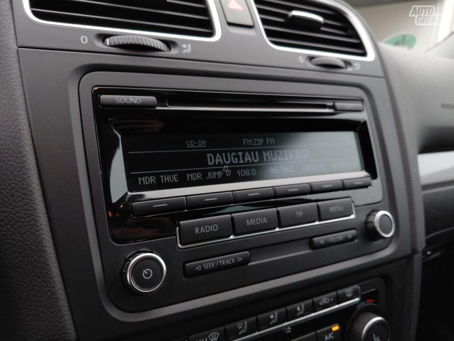 Volkswagen Golf 2012 Viļņa, ar dzinēja tilpumu 1.40 L un nobraukumu 304 tūkst. km par 2950 €, foto 16 vietnē AUTOMOTO.COM.LV