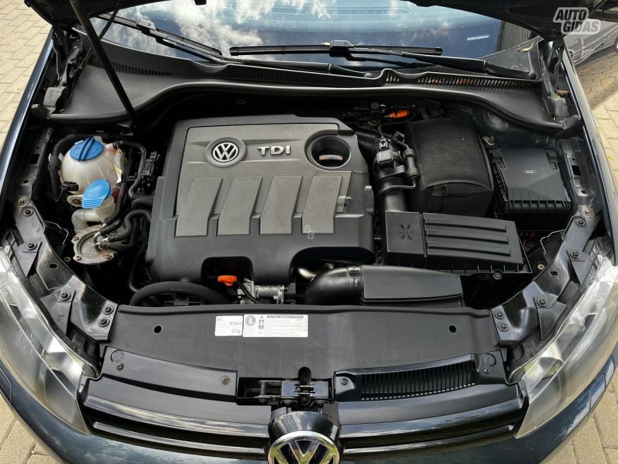 Volkswagen Golf 2012 in Vilnius, with an engine capacity of 1.60 L and mileage of 152 thousand km for 5200 €, photo 11 on AUTOMOTO.COM.LV