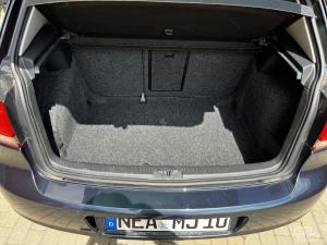 Volkswagen Golf 2012 in Vilnius, with an engine capacity of 1.60 L and mileage of 152 thousand km for 5200 €, photo 13 on AUTOMOTO.COM.LV