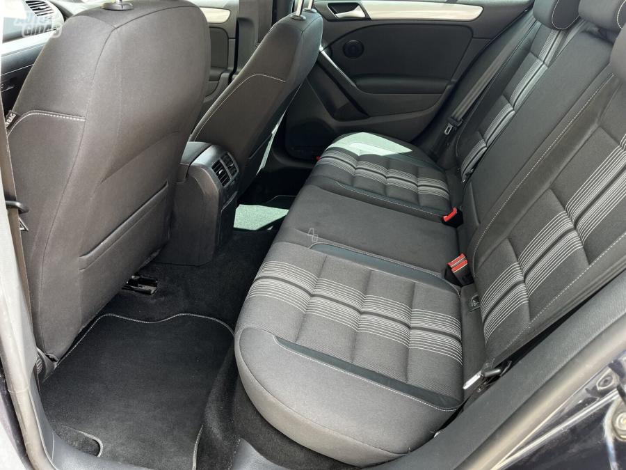 Volkswagen Golf 2012 in Vilnius, with an engine capacity of 1.60 L and mileage of 152 thousand km for 5200 €, photo 15 on AUTOMOTO.COM.LV