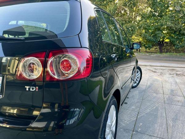 Volkswagen Golf 2012 in Siauliai, with an engine capacity of 1.60 L and mileage of 270 thousand km for 4899 €, photo 7 on AUTOMOTO.COM.LV