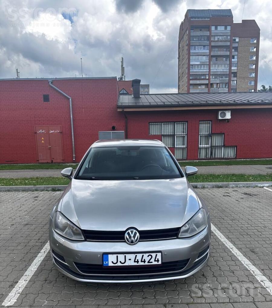 Volkswagen Golf 2013 in Riga, with an engine capacity of 1.60 L and mileage of 324 thousand km for 2500 €, photo 3 on AUTOMOTO.COM.LV