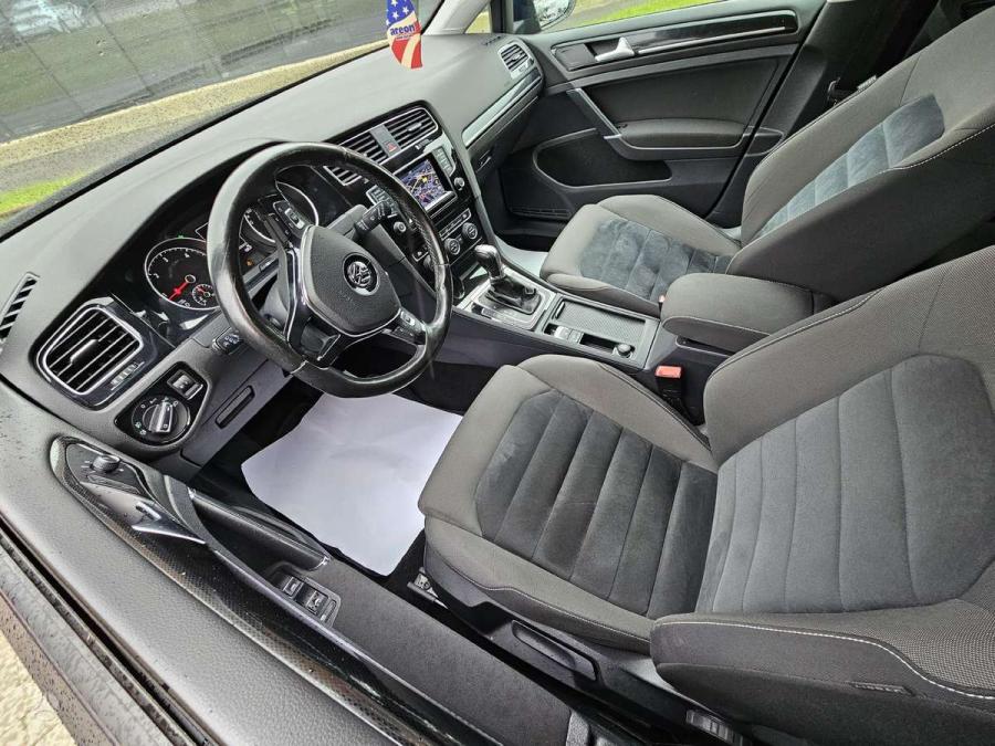 Volkswagen Golf 2013 in Klaipeda, with an engine capacity of 1.60 L and mileage of 245 thousand km for 7850 €, photo 6 on AUTOMOTO.COM.LV