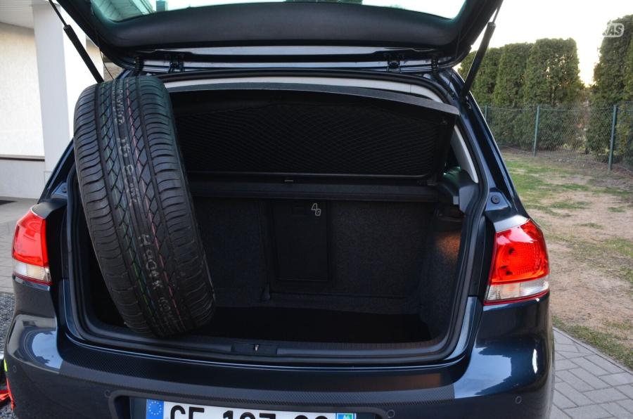 Volkswagen Golf 2013 in Kaunas, with an engine capacity of 2.00 L and mileage of 249 thousand km for 4999 €, photo 3 on AUTOMOTO.COM.LV