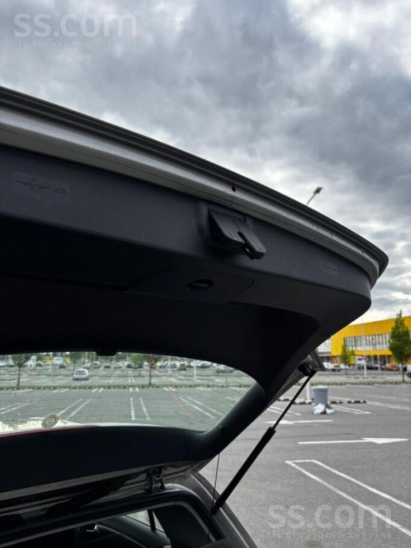 Volkswagen Golf 2013 in Riga, with an engine capacity of 2.00 L and mileage of 157 thousand km for 7900 €, photo 9 on AUTOMOTO.COM.LV