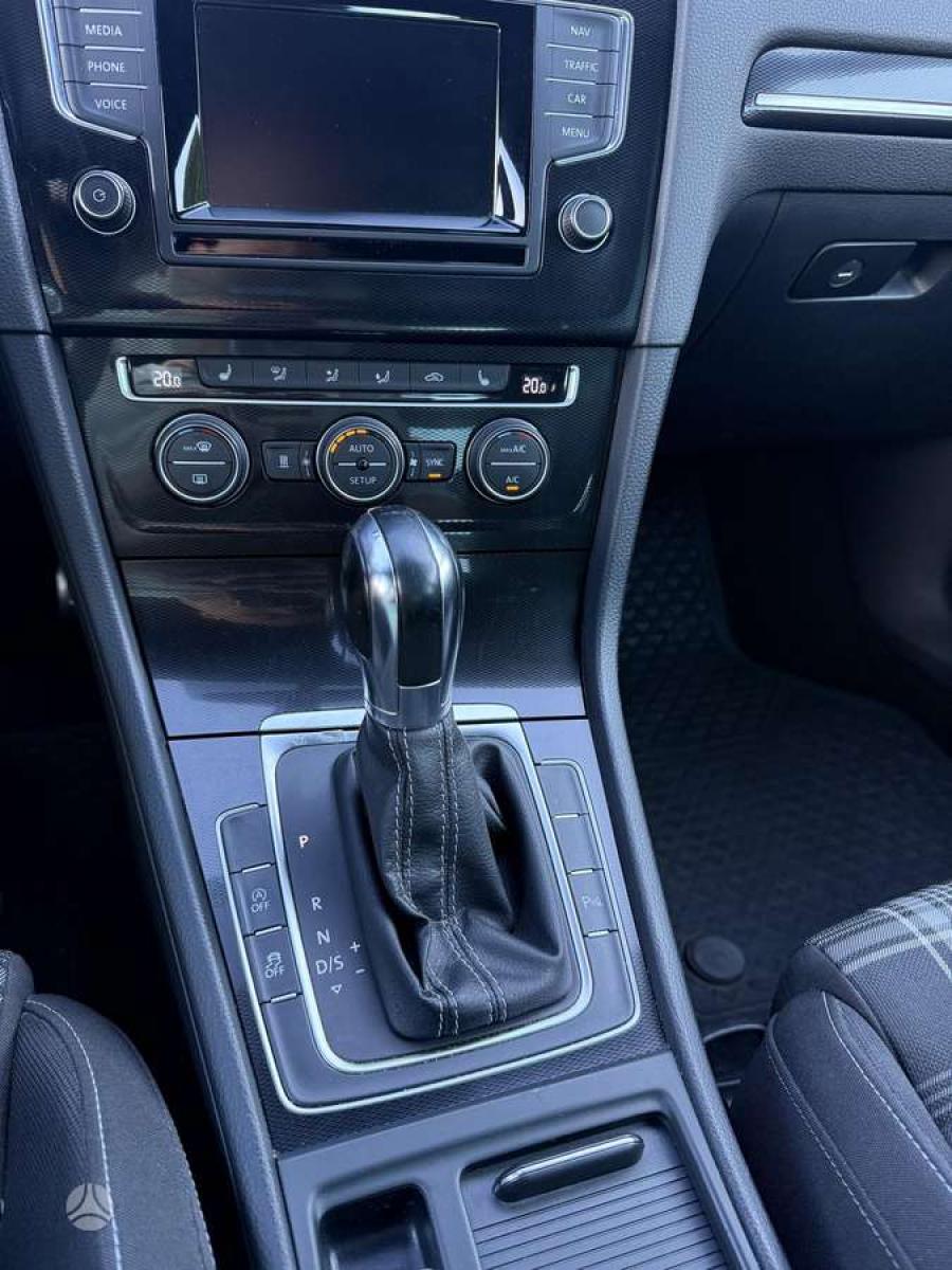 Volkswagen Golf 2013 Viļņa, ar dzinēja tilpumu 1.97 L un nobraukumu 244 tūkst. km par 10400 €, foto 14 vietnē AUTOMOTO.COM.LV