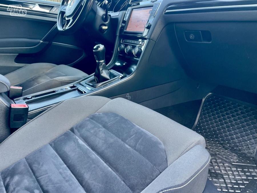 Volkswagen Golf 2013 Kauņa, ar dzinēja tilpumu 2.00 L un nobraukumu 253 tūkst. km par 6250 €, foto 31 vietnē AUTOMOTO.COM.LV