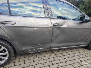 Volkswagen Golf 2013 in Ukmerge, with an engine capacity of 1.60 L and mileage of 130 thousand km for 4900 €, photo 9 on AUTOMOTO.COM.LV