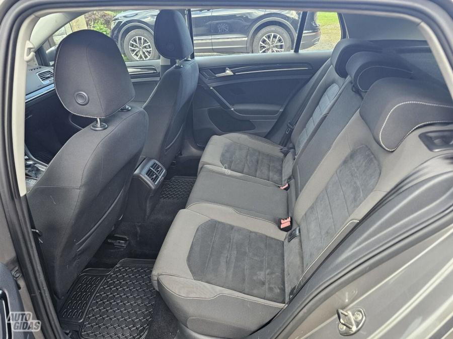 Volkswagen Golf 2013 in Ukmerge, with an engine capacity of 1.60 L and mileage of 130 thousand km for 4900 €, photo 22 on AUTOMOTO.COM.LV