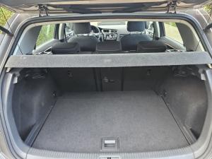 Volkswagen Golf 2013 in Ukmerge, with an engine capacity of 1.60 L and mileage of 130 thousand km for 4900 €, photo 23 on AUTOMOTO.COM.LV