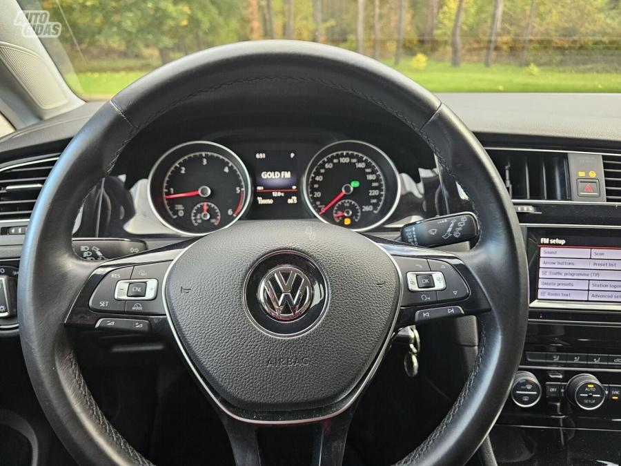 Volkswagen Golf 2013 in Ukmerge, with an engine capacity of 1.60 L and mileage of 130 thousand km for 4900 €, photo 27 on AUTOMOTO.COM.LV