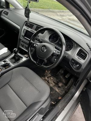 Volkswagen Golf 2014 in Kaunas, with an engine capacity of 1.60 L and mileage of 16 thousand km for 2950 €, photo 8 on AUTOMOTO.COM.LV