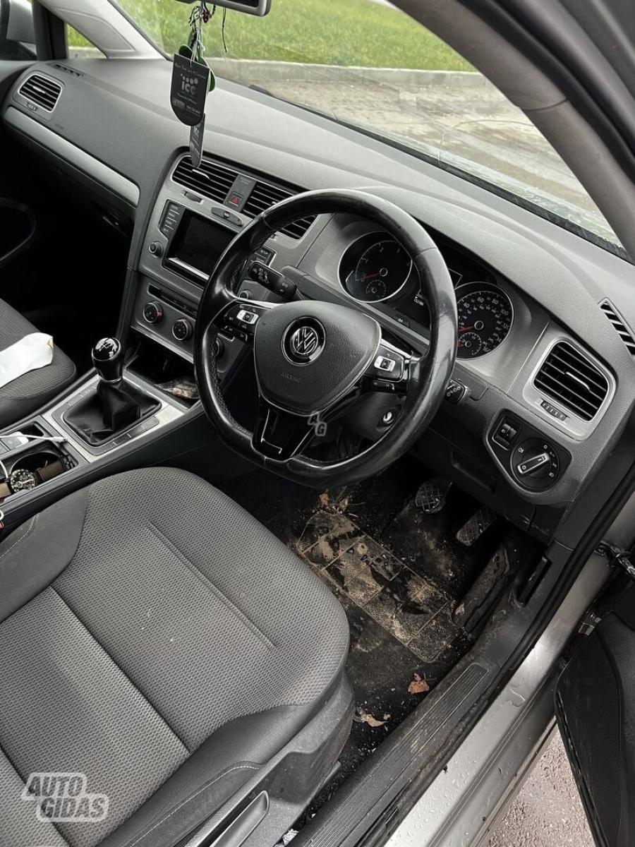 Volkswagen Golf 2014 in Kaunas, with an engine capacity of 1.60 L and mileage of 16 thousand km for 2950 €, photo 8 on AUTOMOTO.COM.LV