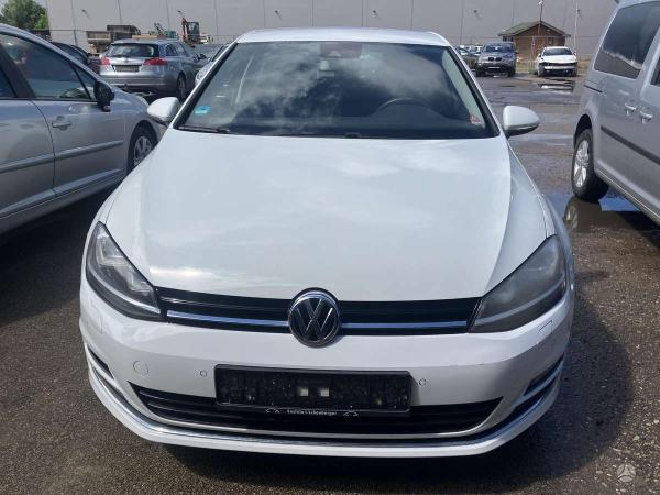 Volkswagen Golf 2014 Rokiškis, ar dzinēja tilpumu 1.97 L un nobraukumu 330 tūkst. km par 4500 €, foto 2 vietnē AUTOMOTO.COM.LV