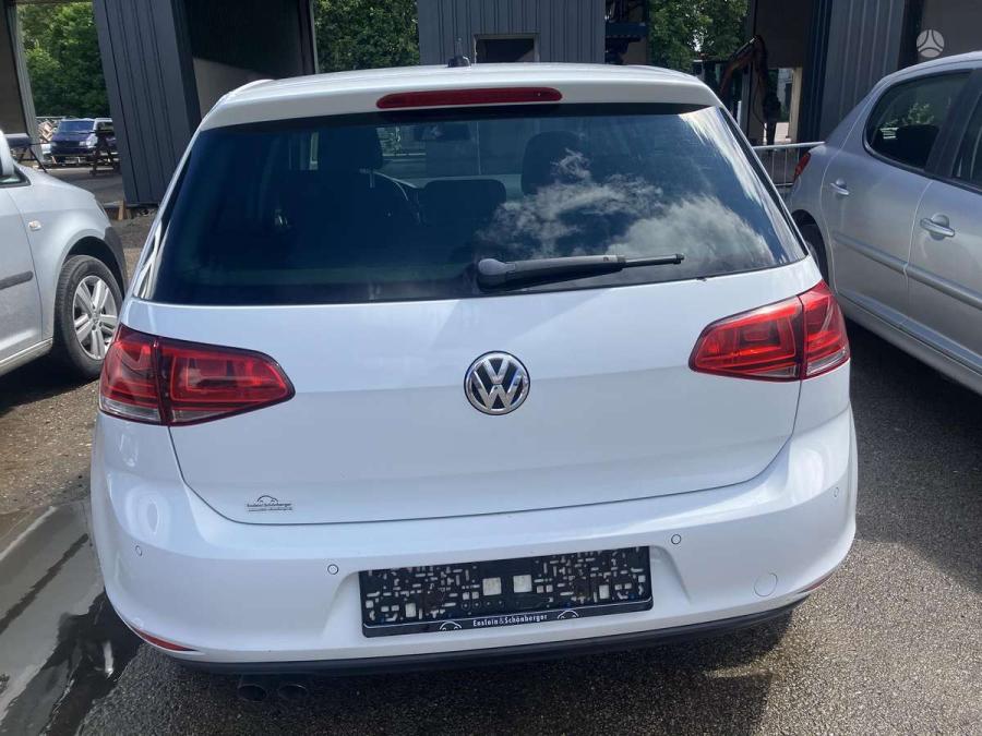Volkswagen Golf 2014 in Rokiskis, with an engine capacity of 1.97 L and mileage of 330 thousand km for 4500 €, photo 6 on AUTOMOTO.COM.LV