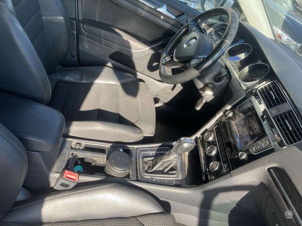 Volkswagen Golf 2014 Rokiškis, ar dzinēja tilpumu 1.97 L un nobraukumu 330 tūkst. km par 4500 €, foto 7 vietnē AUTOMOTO.COM.LV