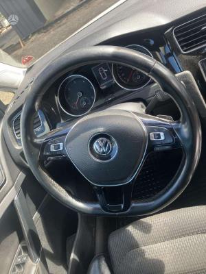 Volkswagen Golf 2014 in Rokiskis, with an engine capacity of 1.97 L and mileage of 330 thousand km for 4500 €, photo 17 on AUTOMOTO.COM.LV