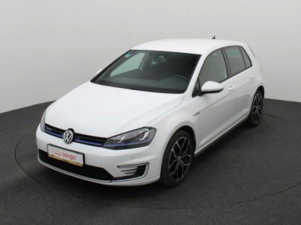 Volkswagen Golf 2015 in Vilnius, with an engine capacity of 1.40 L and mileage of 237 thousand km for 10199 €, photo 1 on AUTOMOTO.COM.LV