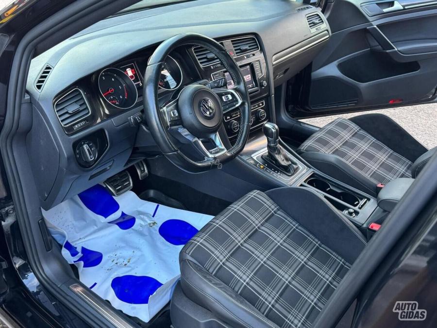 Volkswagen Golf 2015 in Jonava, with an engine capacity of 2.00 L and mileage of 170 thousand km for 10555 €, photo 12 on AUTOMOTO.COM.LV