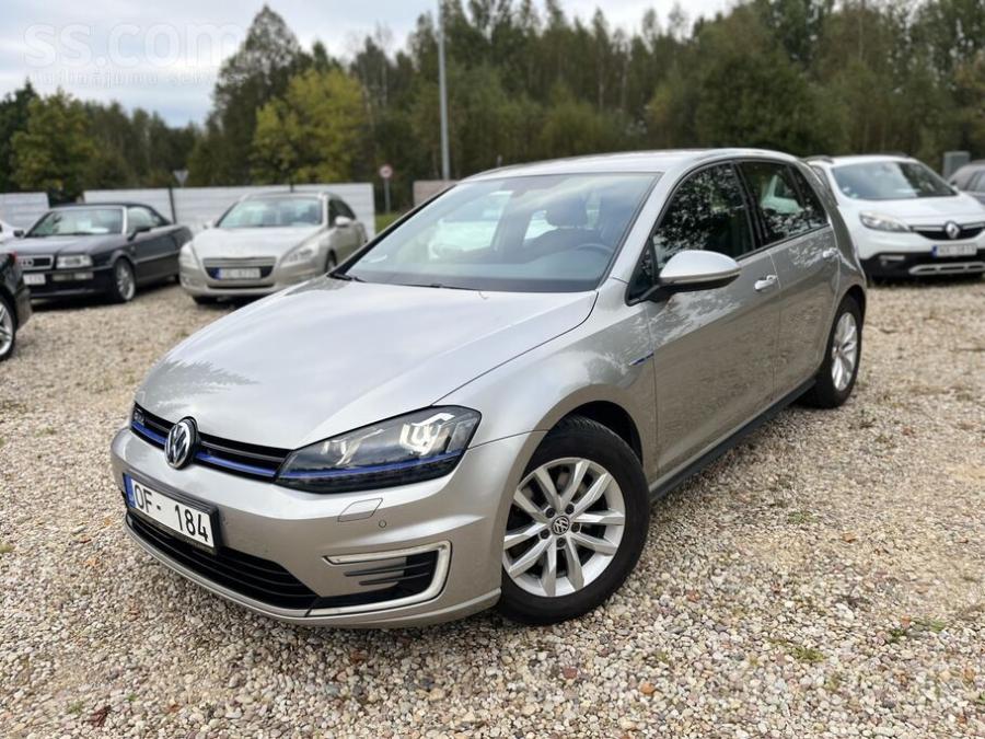 Volkswagen Golf 2015 in Kuldiga, with an engine capacity of 1.40 L and mileage of 204 thousand km for 9390 €, photo 3 on AUTOMOTO.COM.LV