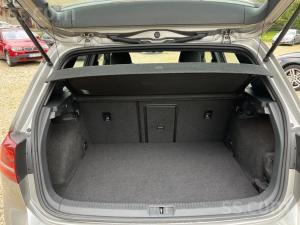 Volkswagen Golf 2015 in Kuldiga, with an engine capacity of 1.40 L and mileage of 204 thousand km for 9390 €, photo 12 on AUTOMOTO.COM.LV