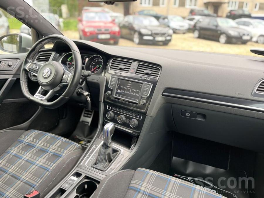 Volkswagen Golf 2015 in Kuldiga, with an engine capacity of 1.40 L and mileage of 204 thousand km for 9390 €, photo 15 on AUTOMOTO.COM.LV
