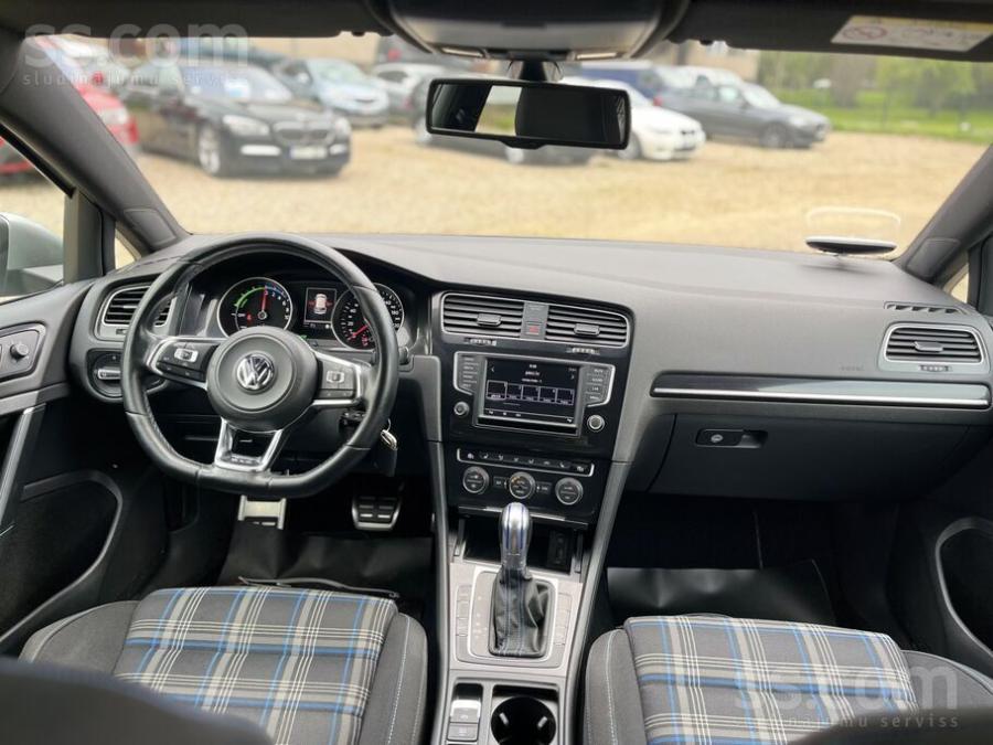 Volkswagen Golf 2015 in Kuldiga, with an engine capacity of 1.40 L and mileage of 204 thousand km for 9390 €, photo 17 on AUTOMOTO.COM.LV