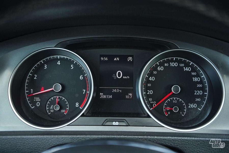 Volkswagen Golf 2015 in Marijampole, with an engine capacity of 1.40 L and mileage of 208 thousand km for 7950 €, photo 22 on AUTOMOTO.COM.LV